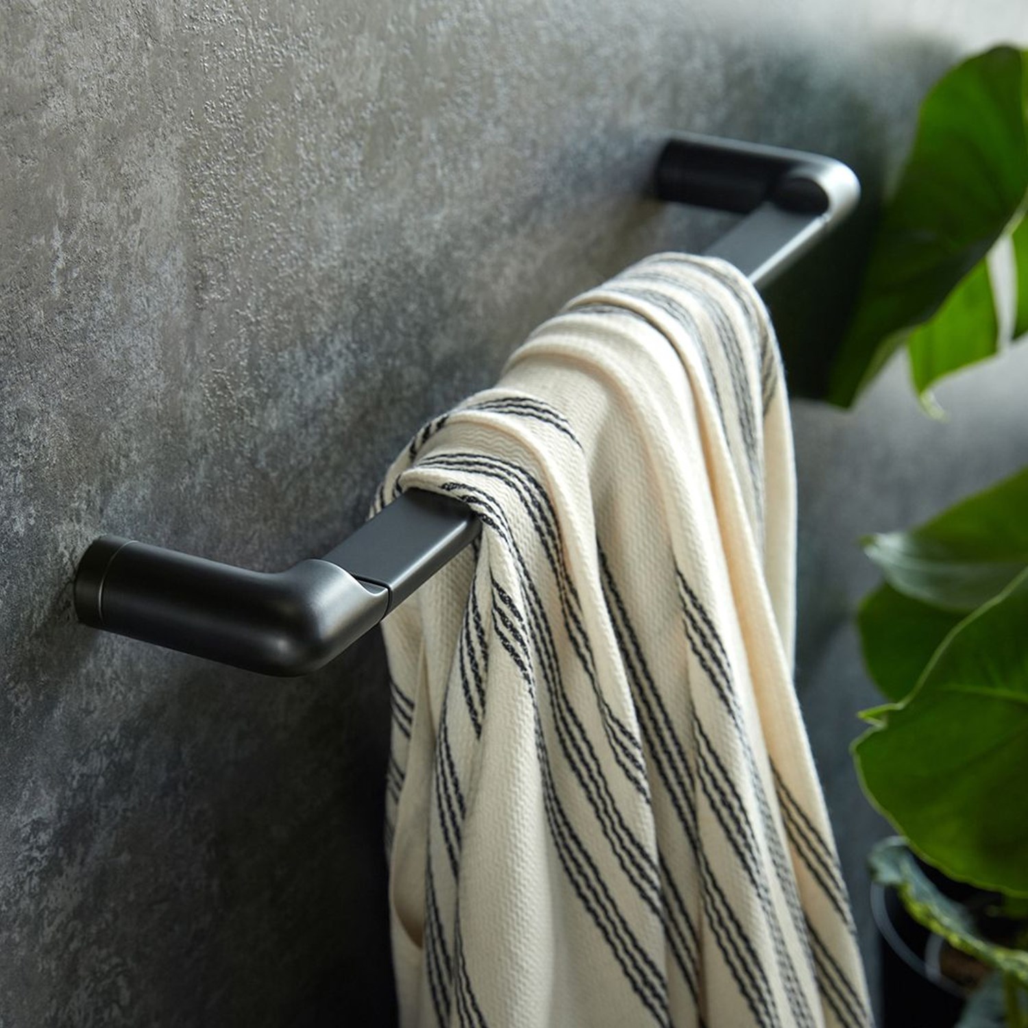 Vado Zoo Single Towel Rail | Tap Warehouse