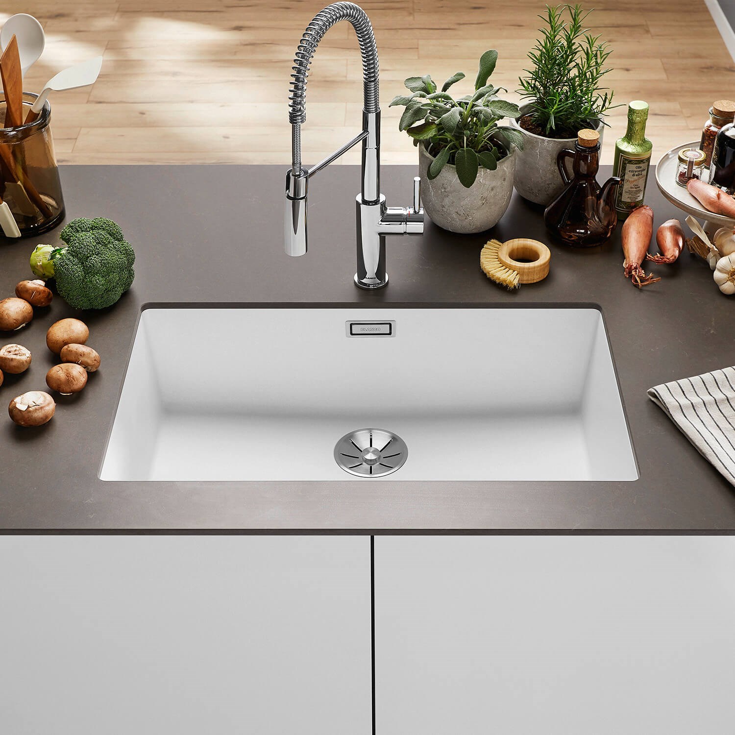 Blanco Subline 700-U Large 1 Bowl Undermount Silgranit Composite ...